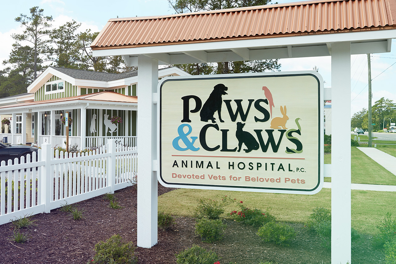 Paws Claws Veterinary Clinic